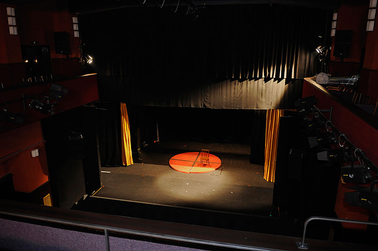 Divadlo Palace ve fotogalerii